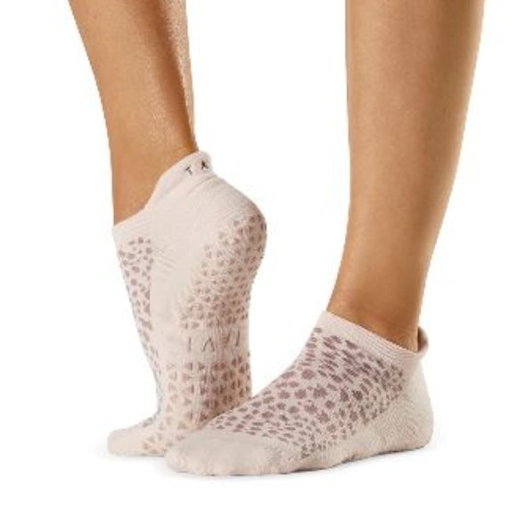 Tavi Noir | Accessories | Tavi Noir Savvy Grip Sox Dune Lynx | Poshmark